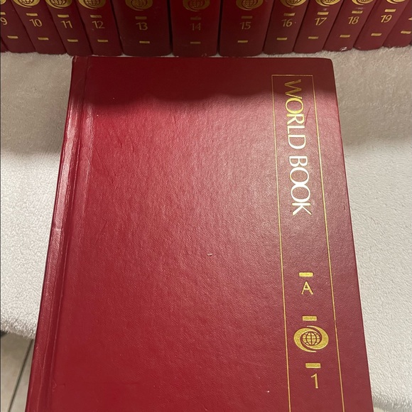 Office | 1994 World Book Encyclopedia Complete 24vol Set 1995 Yearbook ...